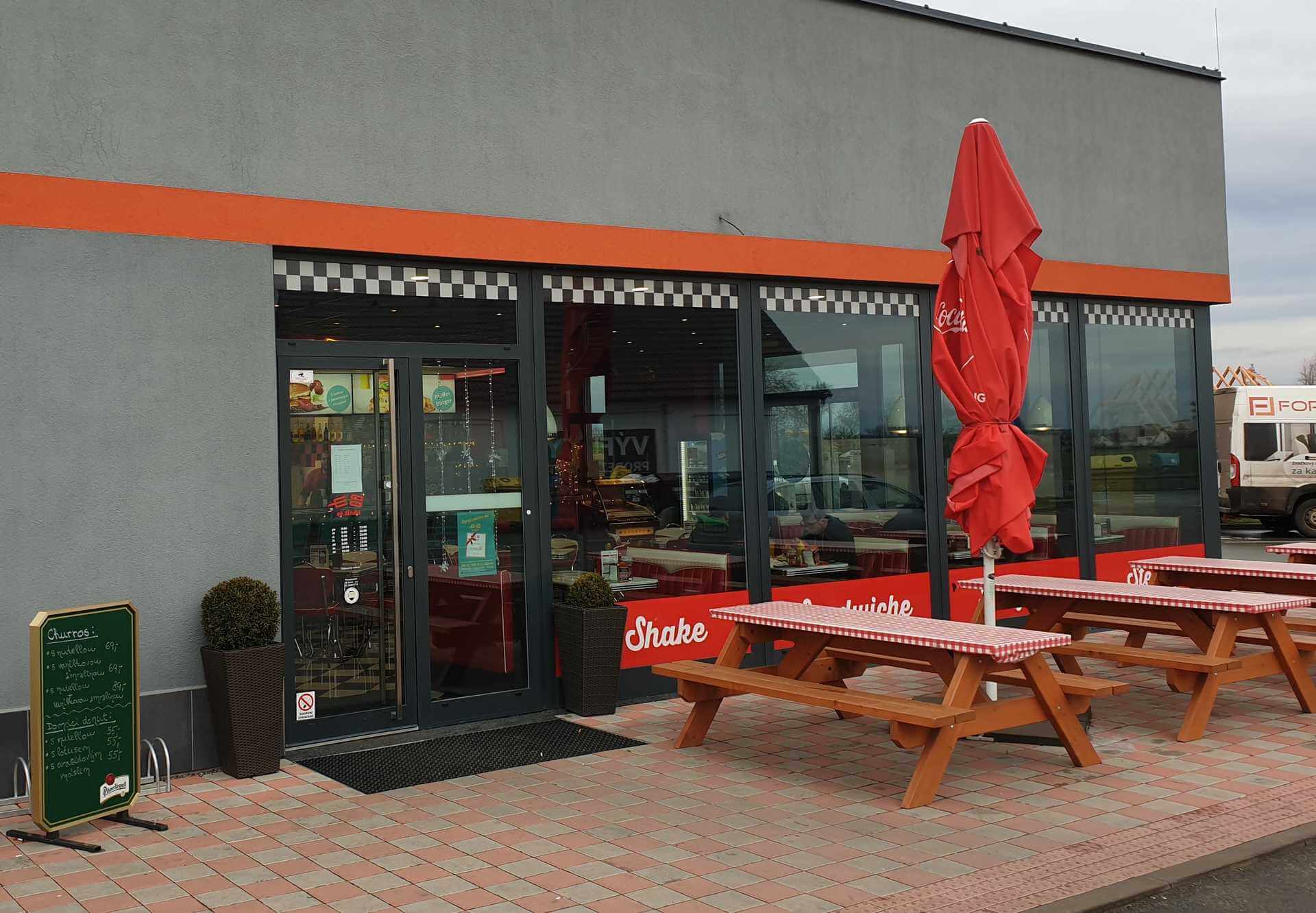 EB diners - Americká burger restaurace, Hradec Králové - Přijdu znovu